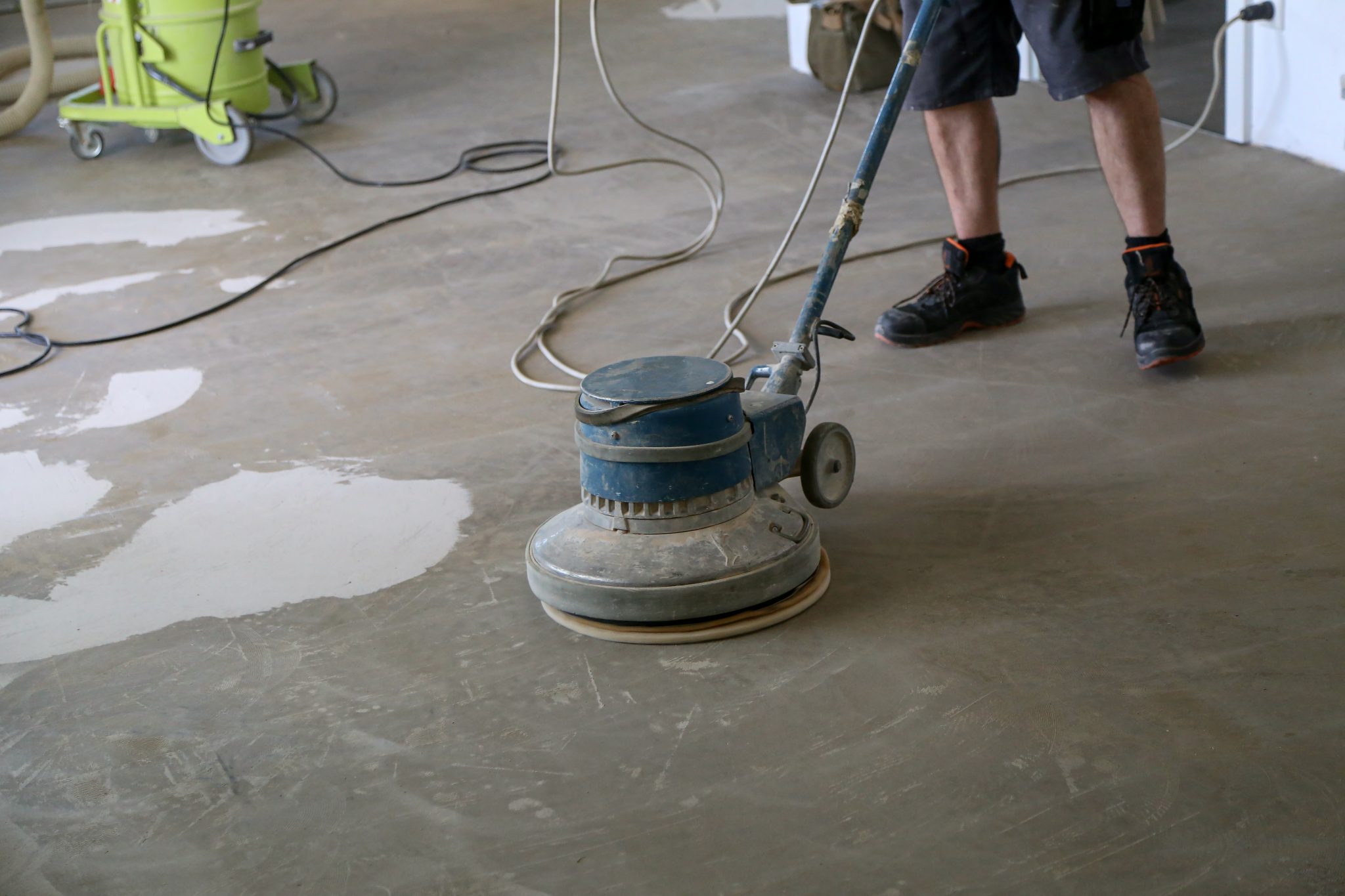 Polishing Concrete Floors: Complete Beginner's Guide 2025